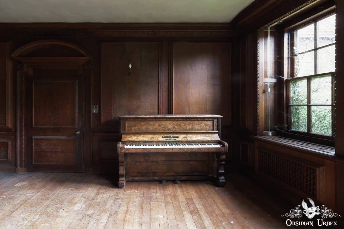 Rockstar Mansion, England - Obsidian Urbex Photography | Urban ...