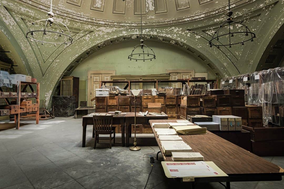 Abandoned Schools And Education Locations - Obsidian Urbex Photography ...