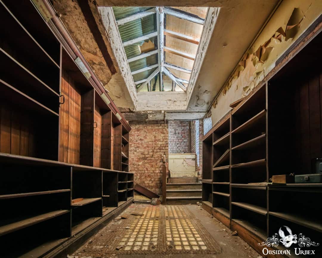 Lister Drive Library, England - Obsidian Urbex Photography | Urban Exploration | Abandoned Places