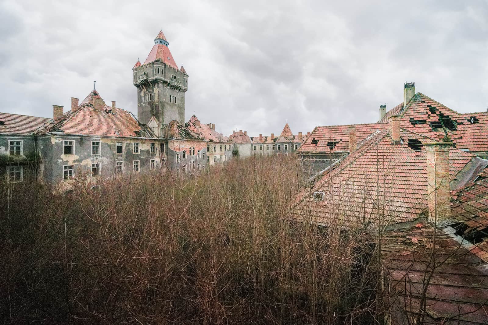 "Little Noisy" Army Barracks, Hungary - Obsidian Urbex Photography ...