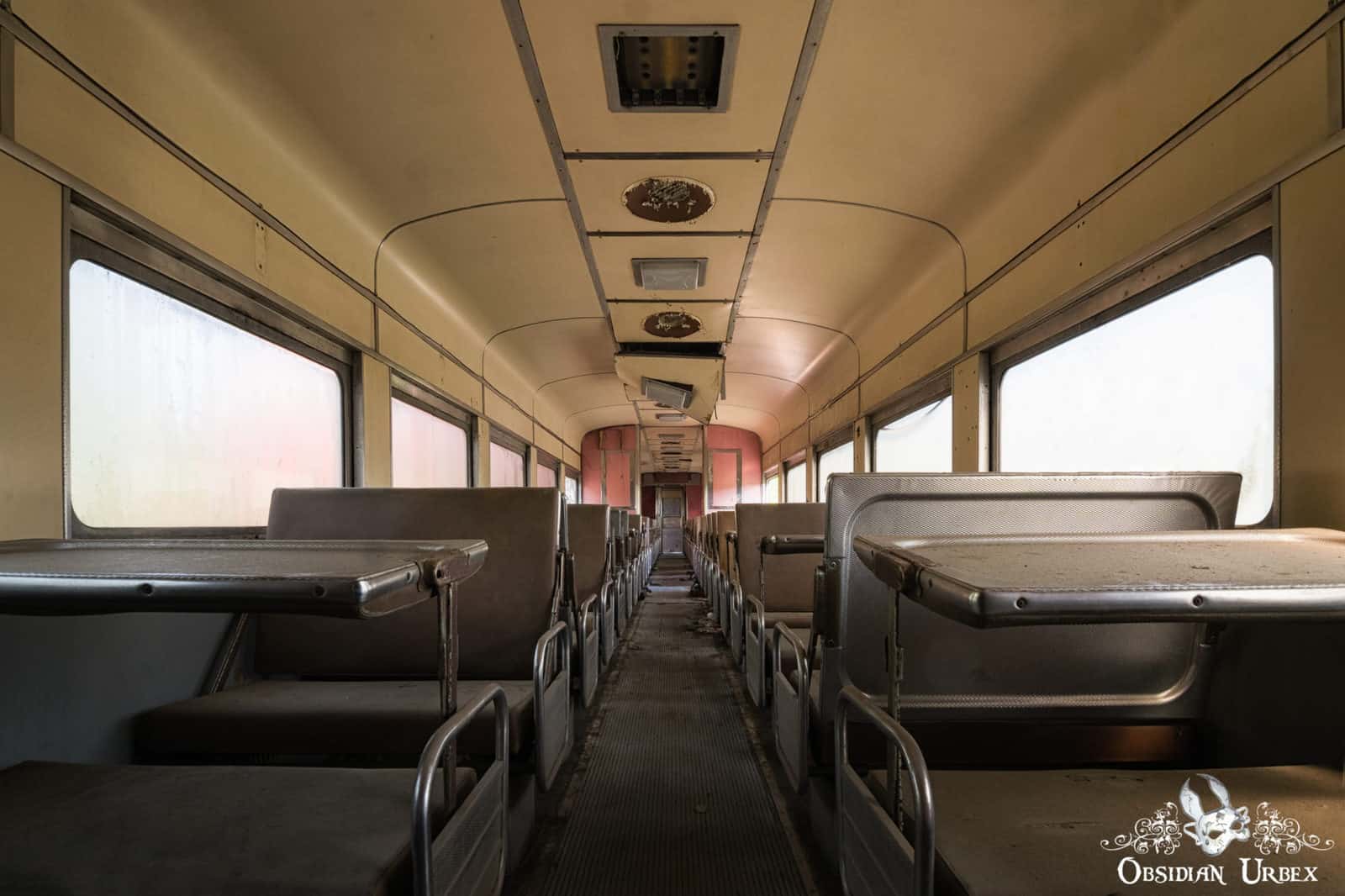 1950s American Dinner Car Train, USA - Obsidian Urbex Photography ...