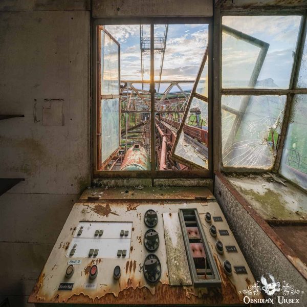 Bucket-Wheel Excavator "Blue Wonder", Germany - Obsidian Urbex ...