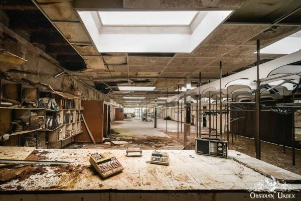 Mold Boetiek Shop, Belgium - Obsidian Urbex Photography | Urban ...