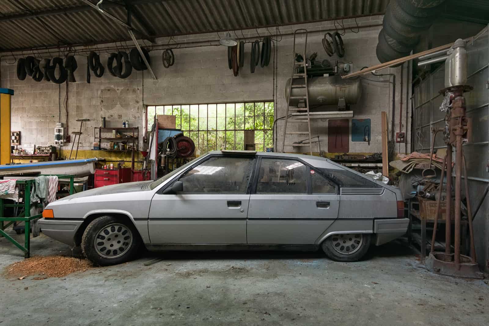 Citroën BX Garage, France - Obsidian Urbex Photography | Urban ...