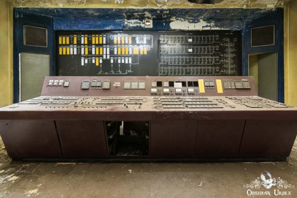 Control Room S (Dusty en Rusty Factory), Belgium - Obsidian Urbex ...