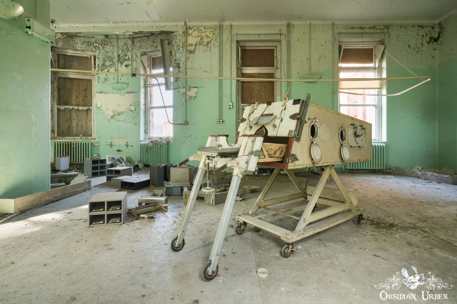 Iron Lung & Hyperbaric Chamber, Ireland - Obsidian Urbex Photography ...
