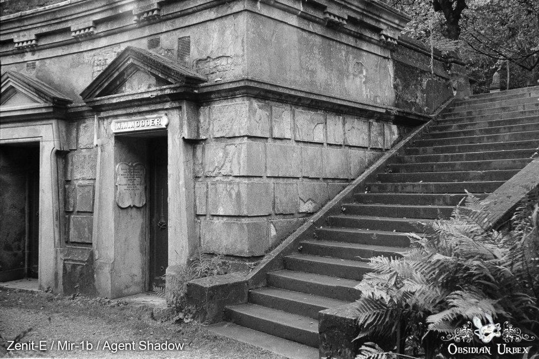 Kosmo Foto Agent Shadow 400 (35mm film) Review & Photos - Obsidian ...