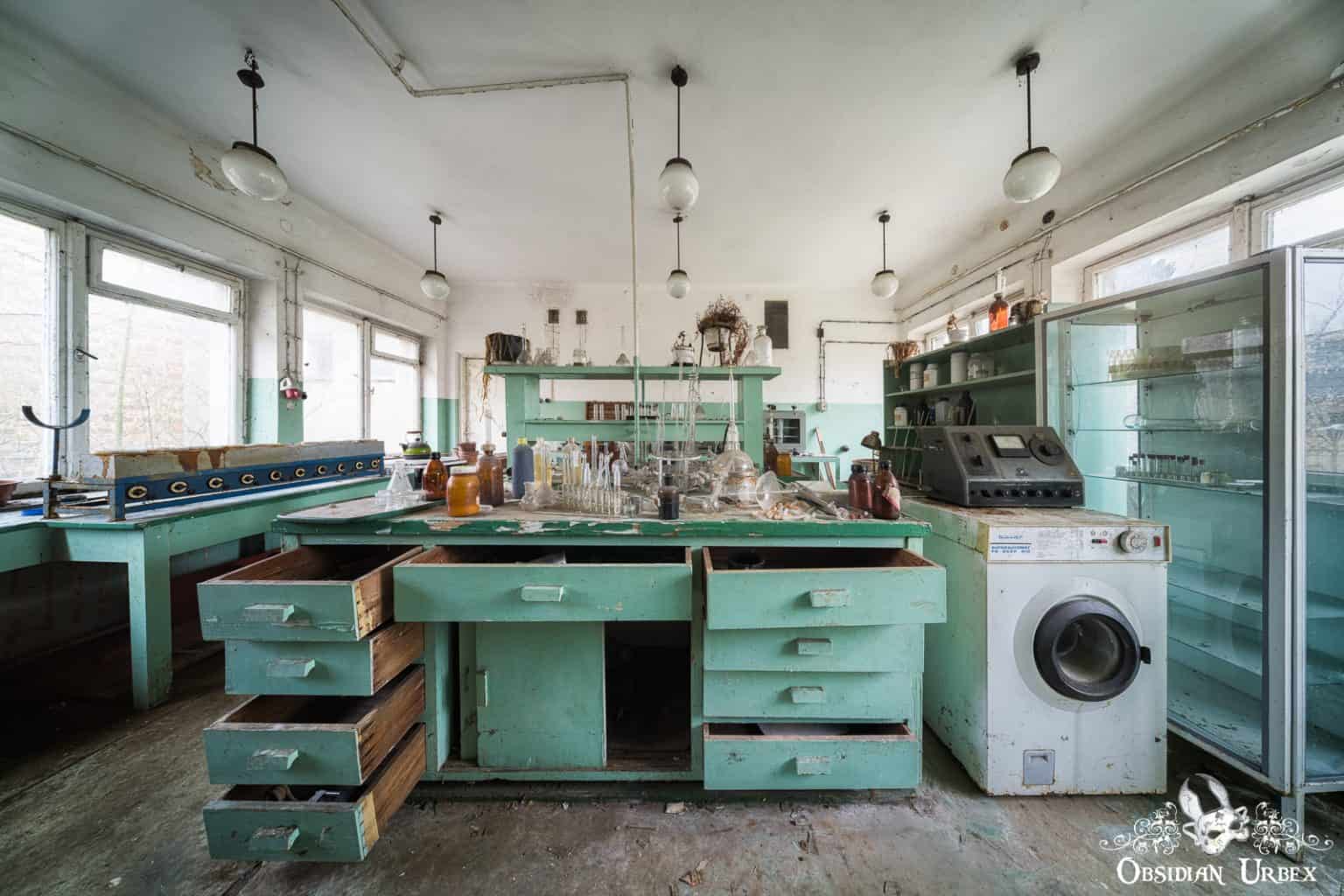 Opuszczone Laboratorium (Abandoned Laboratory), Poland - Obsidian Urbex ...