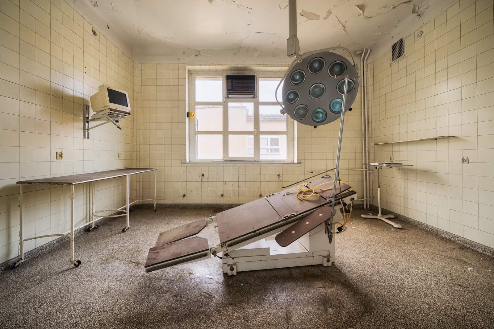 Abandoned Hospitals And Medical Locations - Obsidian Urbex Photography ...