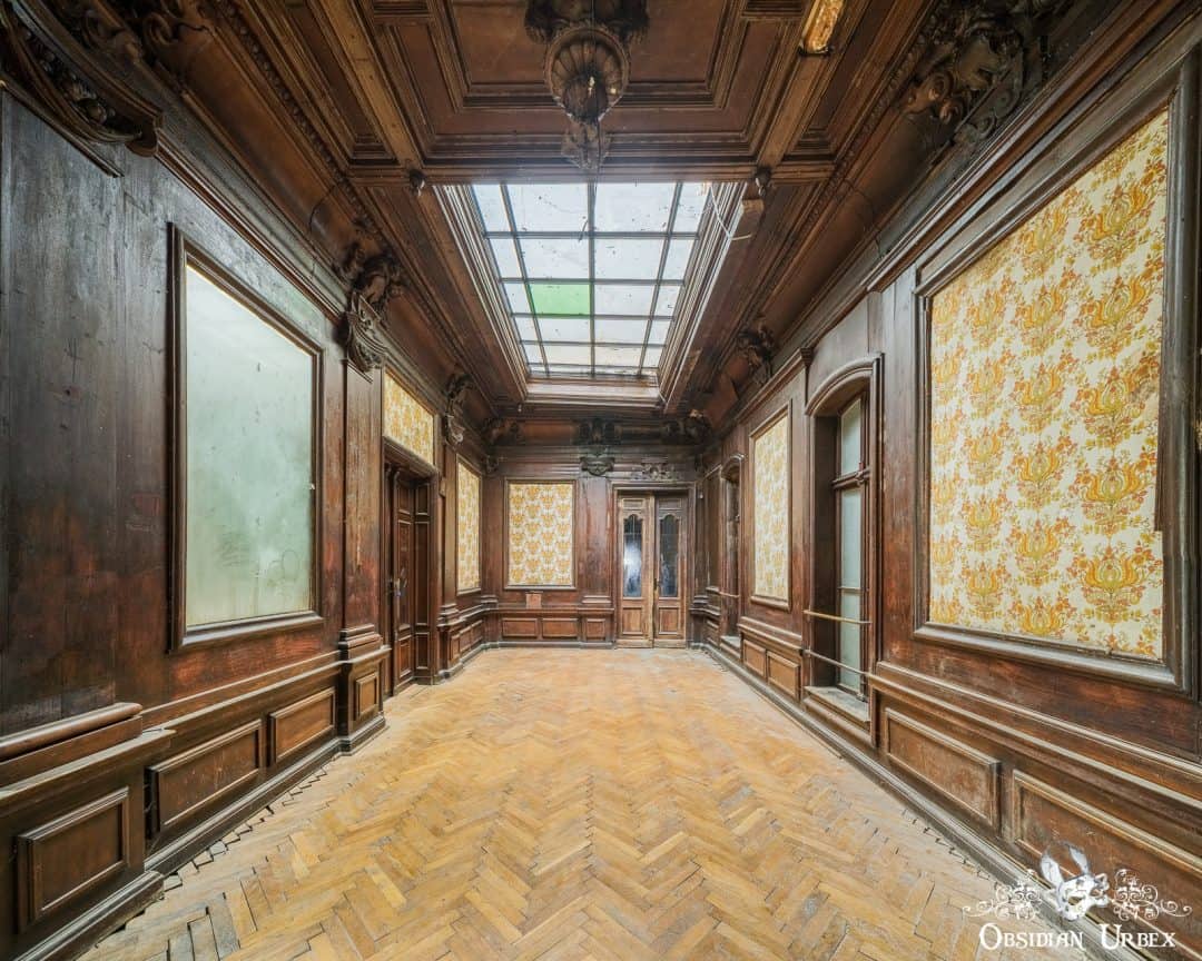 Palace Of The Gods / Pałac B, Poland - Obsidian Urbex Photography ...